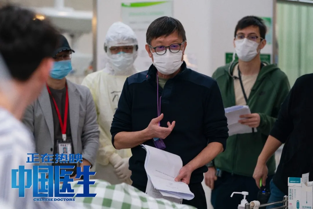 "Chinese Doctor" box office exceeds 900 million, director Liu Weiqiang ...