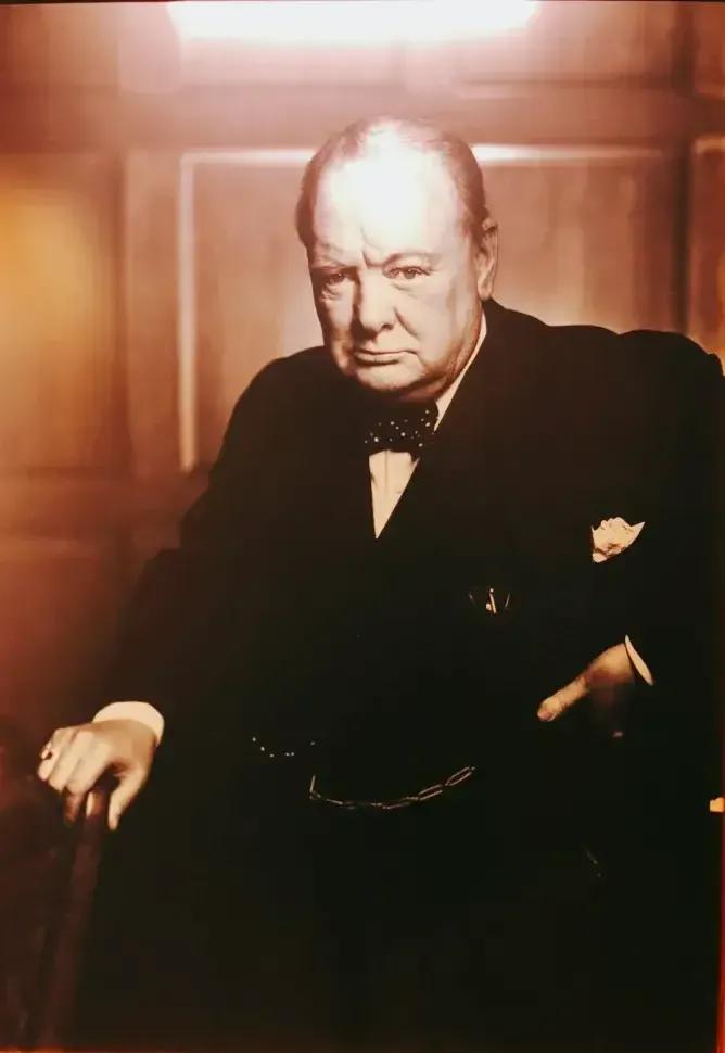 Why did Churchill become an American? - iMedia