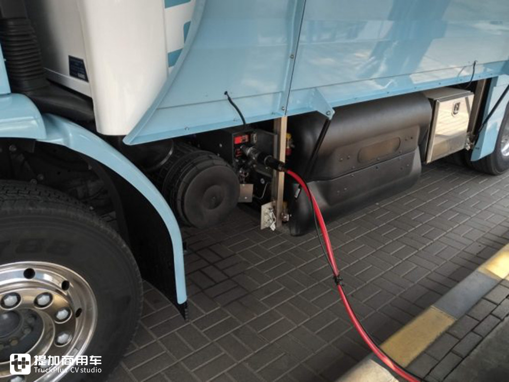 CNG power, low-entry Volvo FE truck, joins the Volvo natural gas truck ...