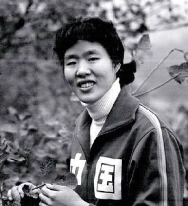 In 2005, Lang Ping was scolded by the entire network as "ungrateful ...