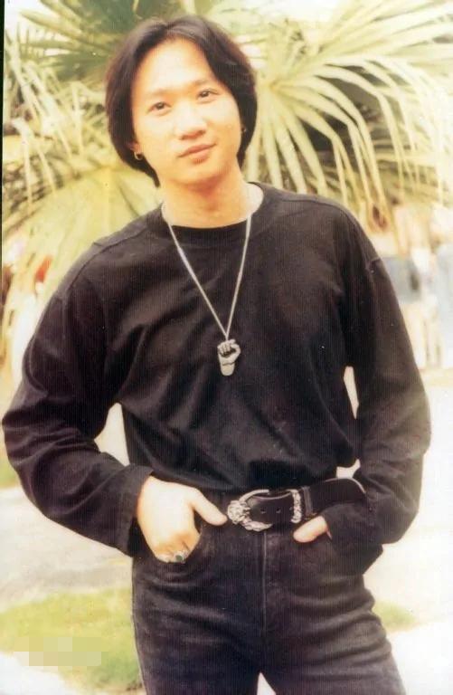 On the 28th anniversary of the death of the lead singer of Huang Jiaju ...