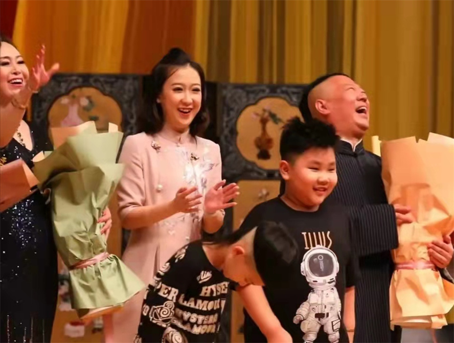 Guo Fenyang became the focus of every minute of his appearance, Guo ...