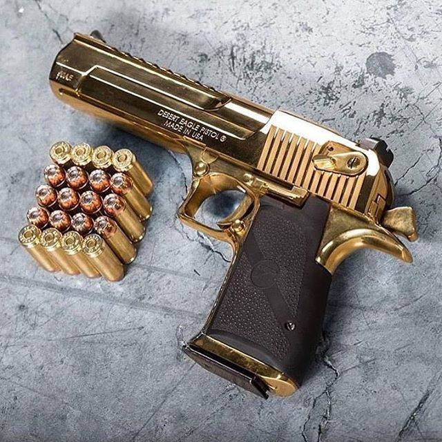 A melee pioneer weapon, the world's 14 most beautiful modern pistols ...