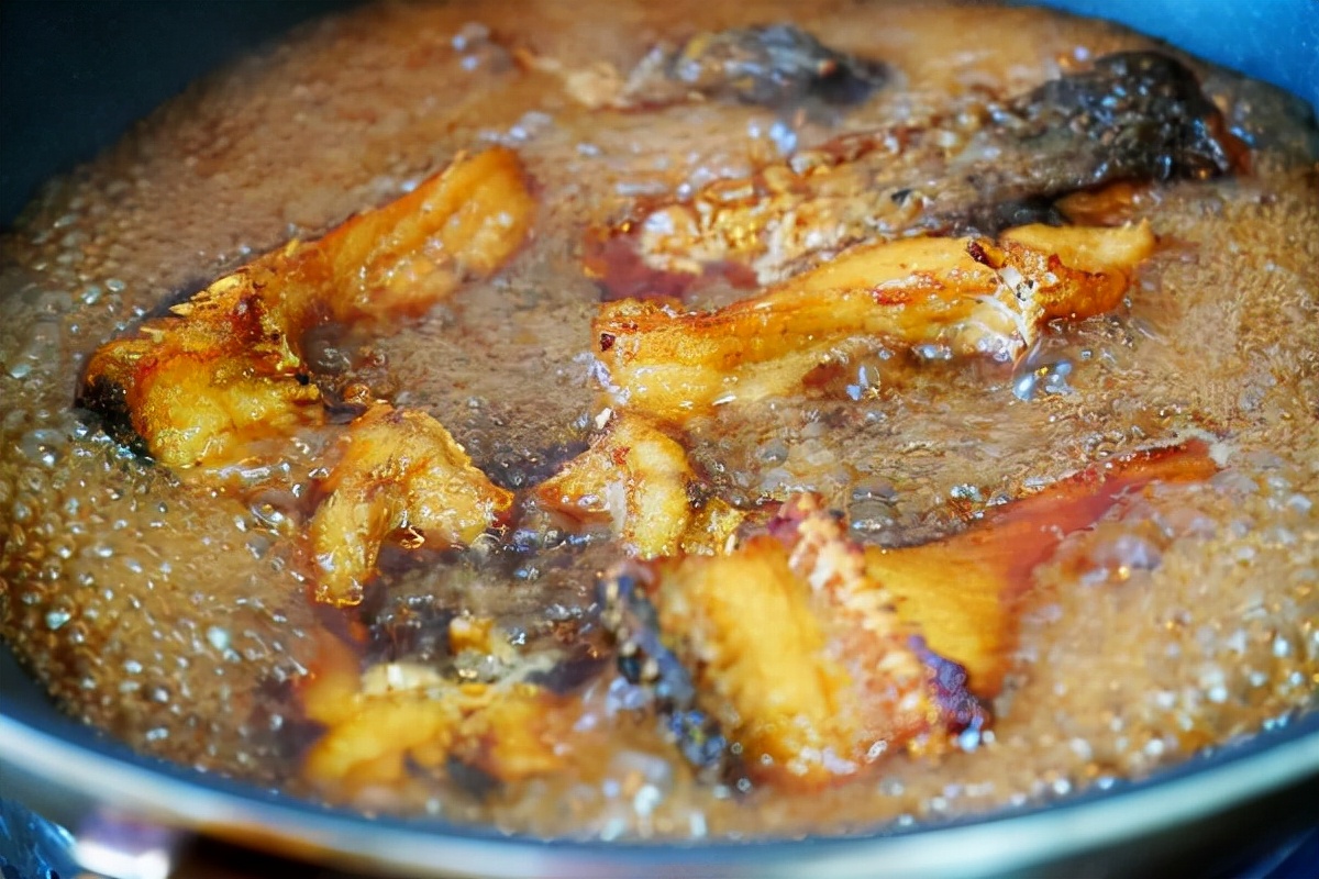 A new way to eat grass carp: The grass carp is made into Su's dried ...