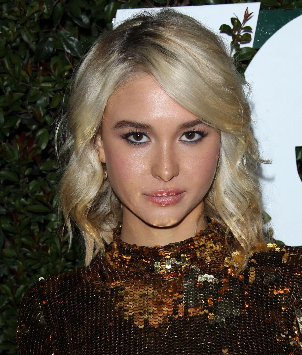 Beautiful actress: Isabel May - iMedia