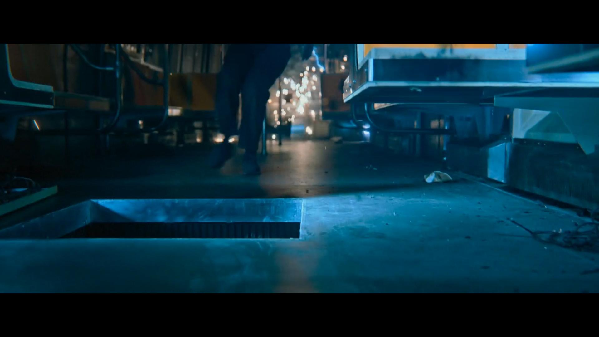 "Escape Room 2" electric shock laser quicksand acid rain, have you ever ...