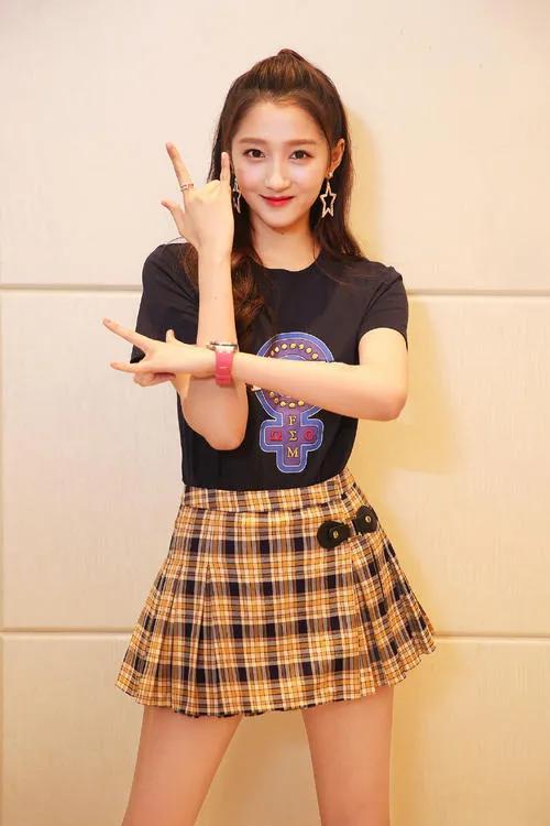 Entertainment gossip: Yang Mi, Wang Yuan, Huang Zitao, Wu Yifan, Gong ...