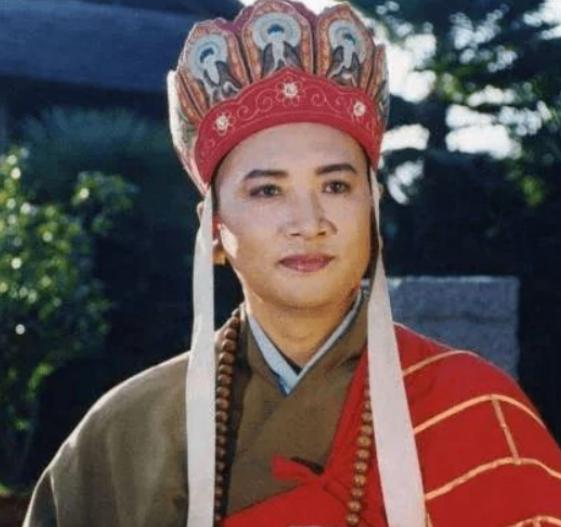 "Tang Monk" Chi Zhongrui made a rare appearance and brought his 80-year ...