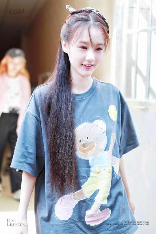 Li Tong goes to work everyday.Sweet and warm, but lovely - iMedia