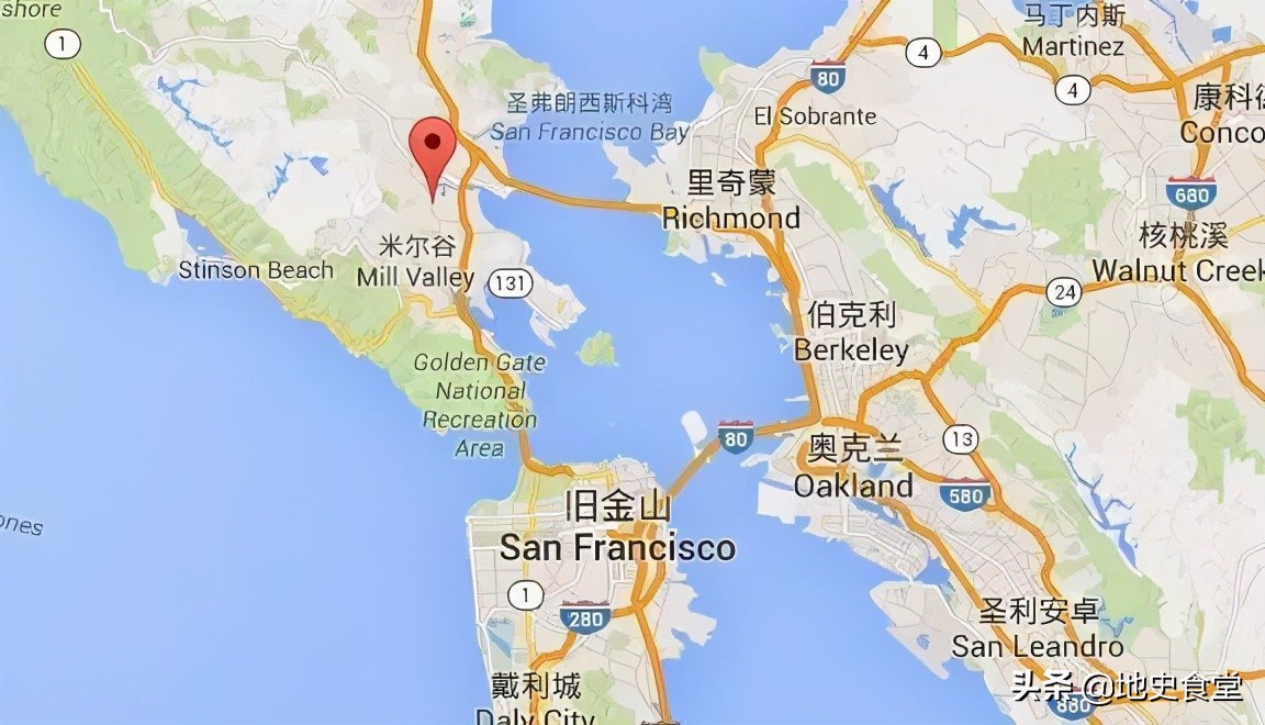 Which countries are the world's three major natural harbors located in ...