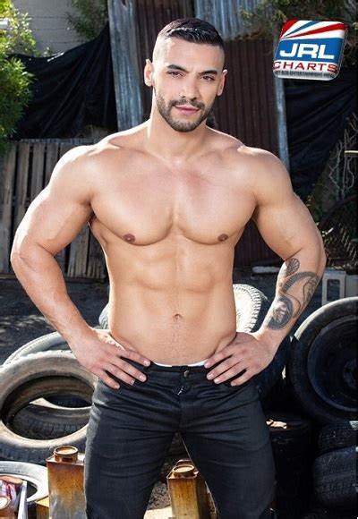 Internationally renowned action film actor Arad Winwin - iMedia