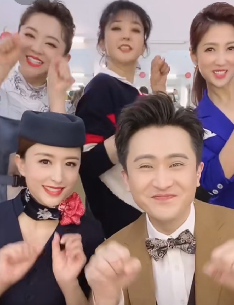CCTV's famous mouth Yang Fan and his wife are in the same frame ...