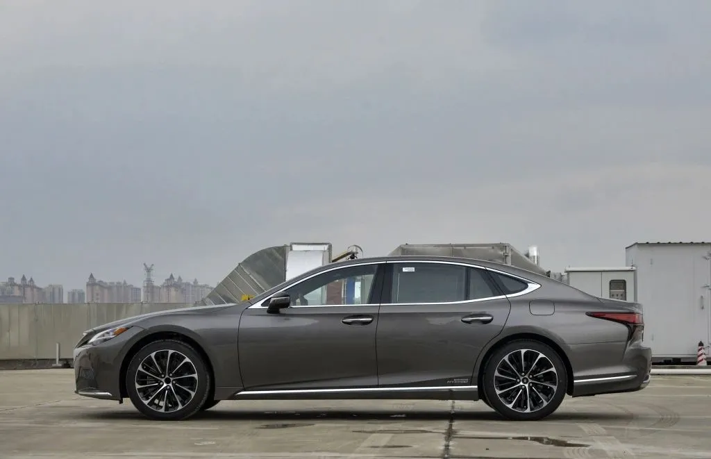 These 4 low-key luxury cars look unremarkable and you can't afford it ...