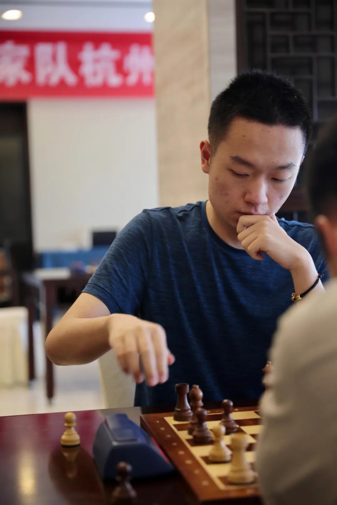 National team Hangzhou base staged a super match: Ding Liren narrowly beat Wei Yi - iMedia