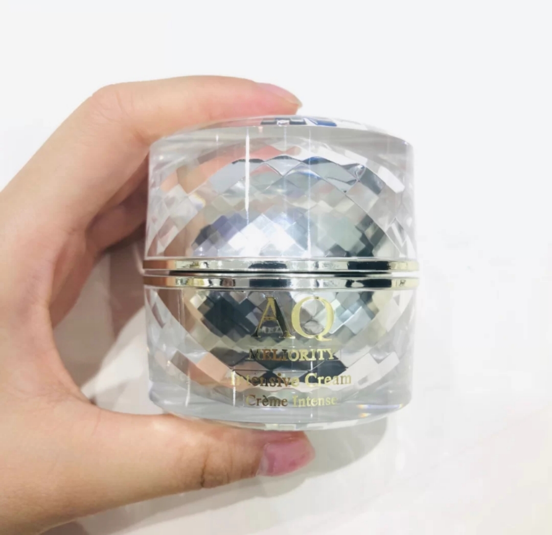 Inventory of expensive lady-level facial creams in the world ...