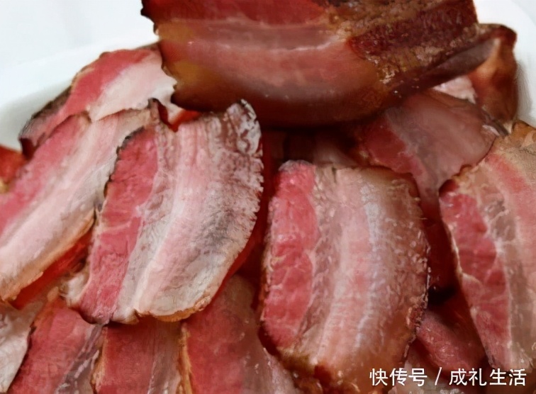 Salt is not enough for curing bacon!Adding these 4 ingredients, the ...