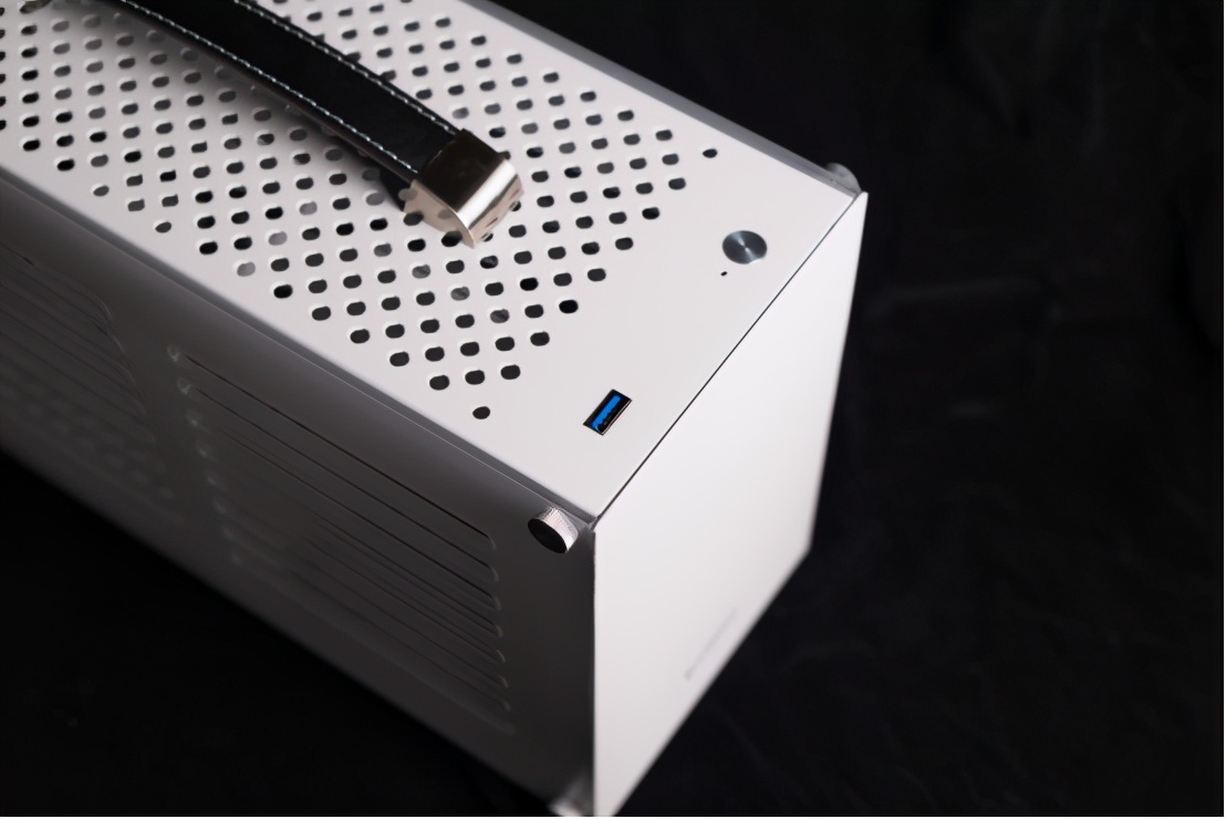 Overclocking three Hummingbird I100 chassis installation experience ...