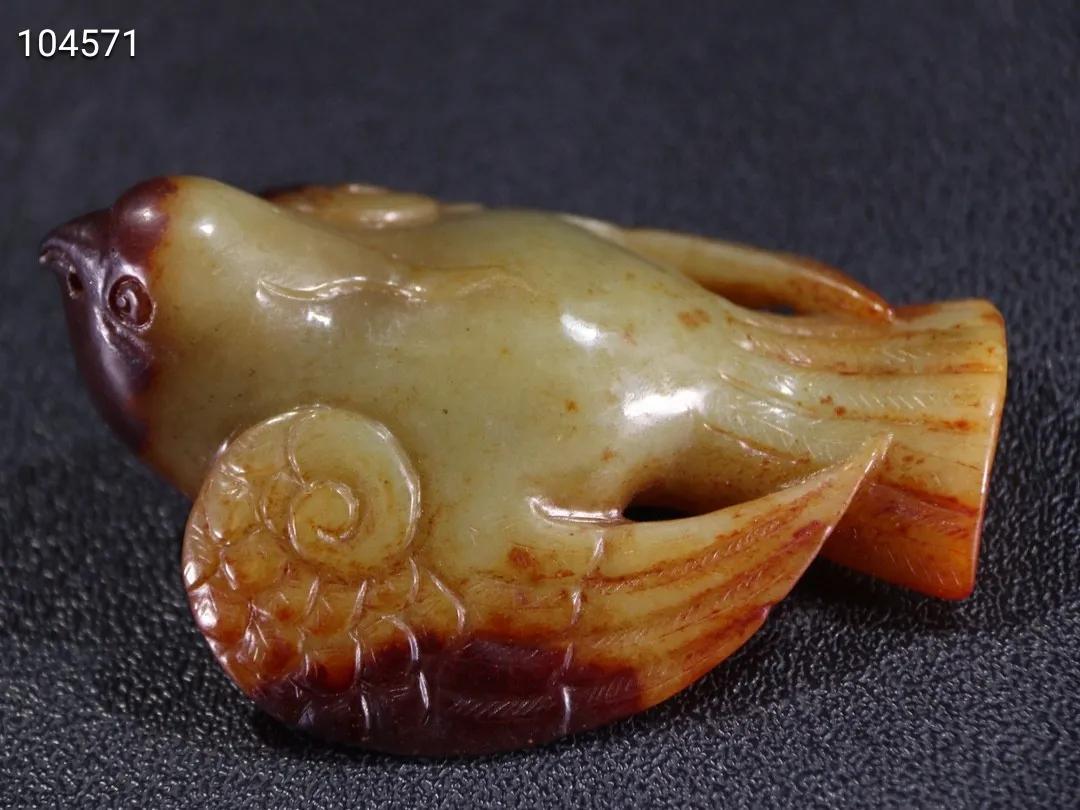 Ancient boutique jade carvings of birds of the Shang dynasty - iMedia