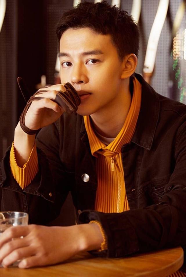 35-year-old Yin Fang announced his marriage as a dad!In 19 years, Wu ...