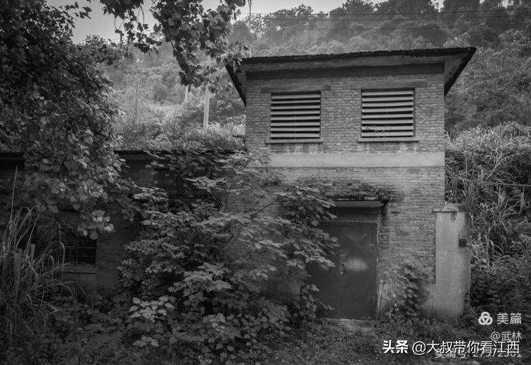 Ruichang Jiangzhou Shipyard, externally known as Liaoyuan Machinery ...