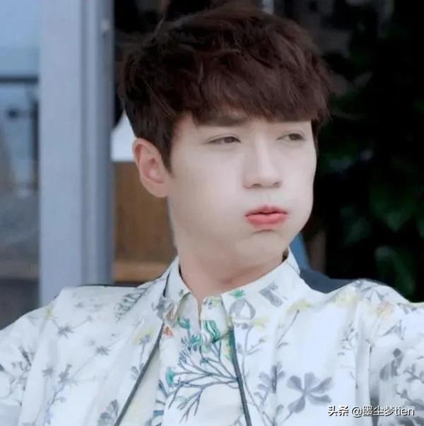 The actor's "pouting" appearance, Xiao Zhan is so cute and Wang Yibo is ...
