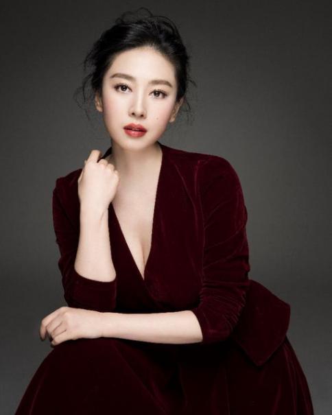 JJ Jia Xiaochen brings her daughter Xiaofandou's surprise debut. Behind ...