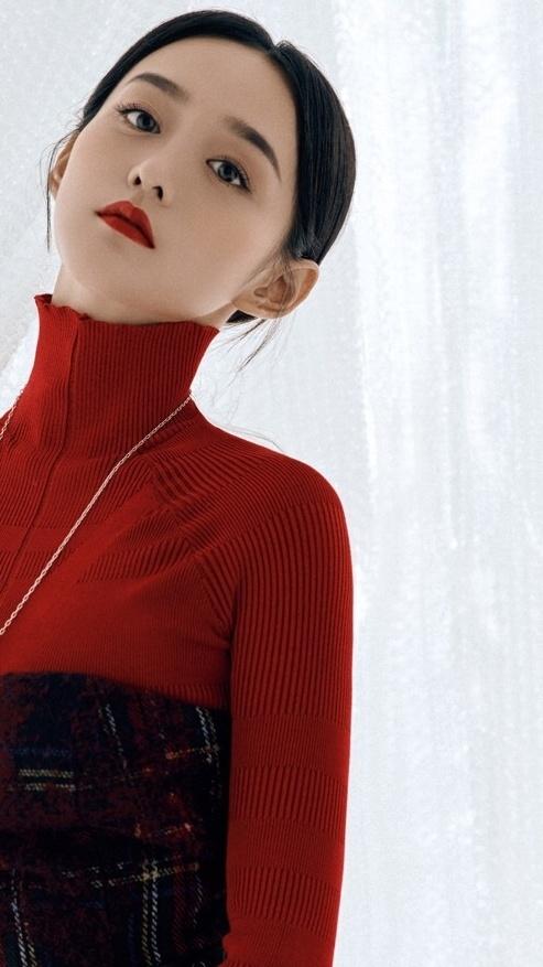 Like a flower like a jade, He Hongshan is pure and beautiful - iMedia