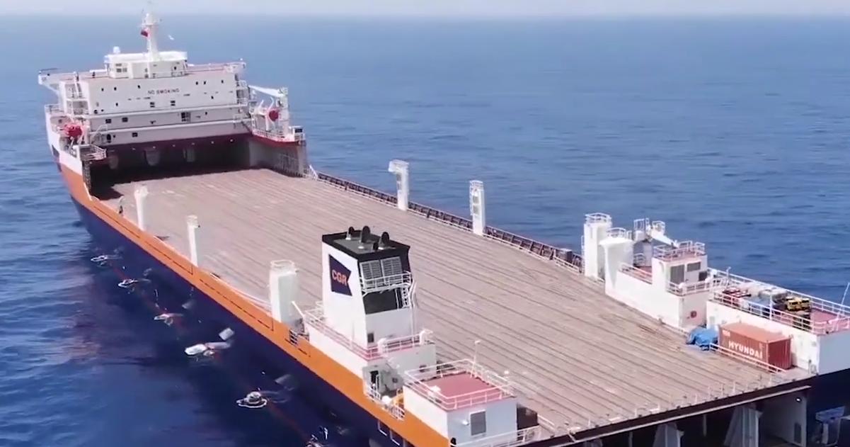 Made in China leads the world!When the new "train aircraft carrier" is ...