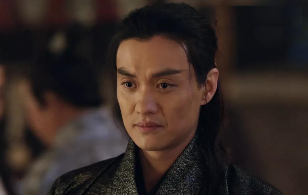 Spicy eyes!Zhang Jiayi plays a 25-year-old young man in his new play ...