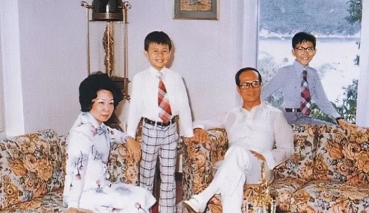 Did Li Ka-shing give Li Ka-xin a check for 30 million? - iMedia