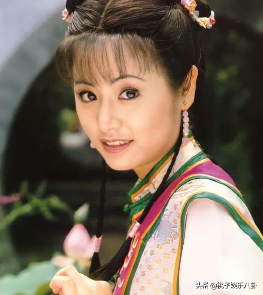 42-year-old Li Tingyi was unwilling to miss Little Swallow again, so she cried for a live ...