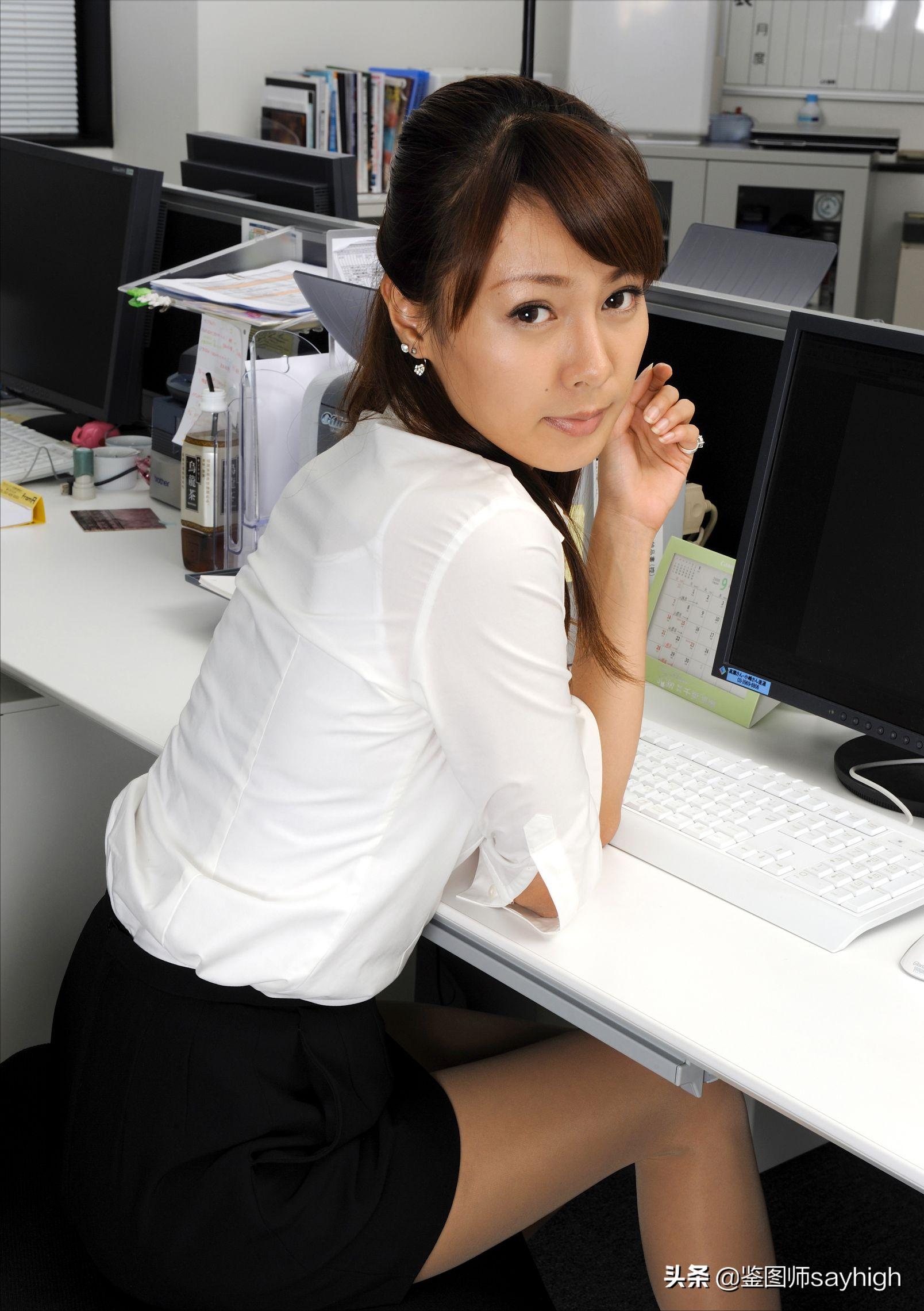 "Photo" Japanese office uniform photo album - iMedia