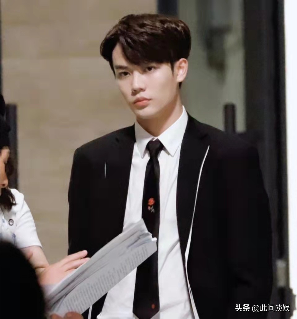 Two of the Returning Trilogy have been released. Lin Yanjun remakes the ...