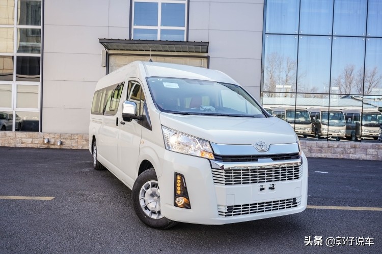 Toyota Hiace, a blue-branded passenger car, how about it? - iMedia