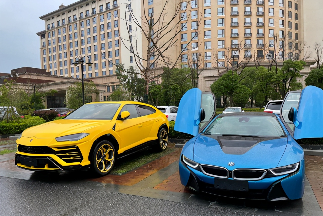 Lamborghini SUV meets BMW i8, the two want to speed up than 01, and the ...
