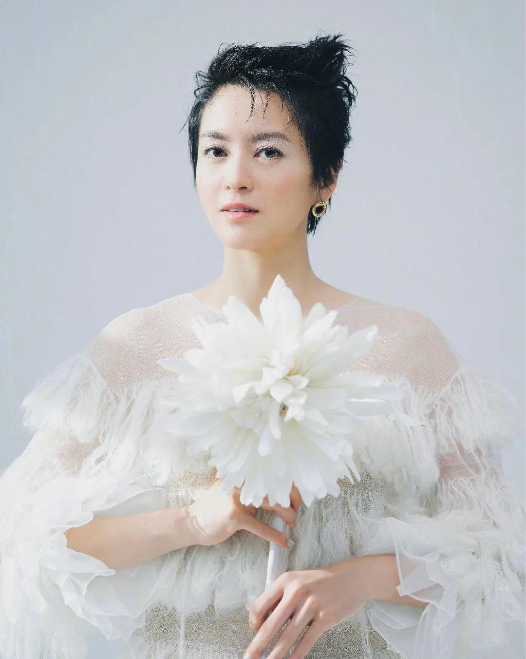 Little gossip, Fan Chengcheng, Ma Sichun, Zhang Yixing, Gigi Leung ...