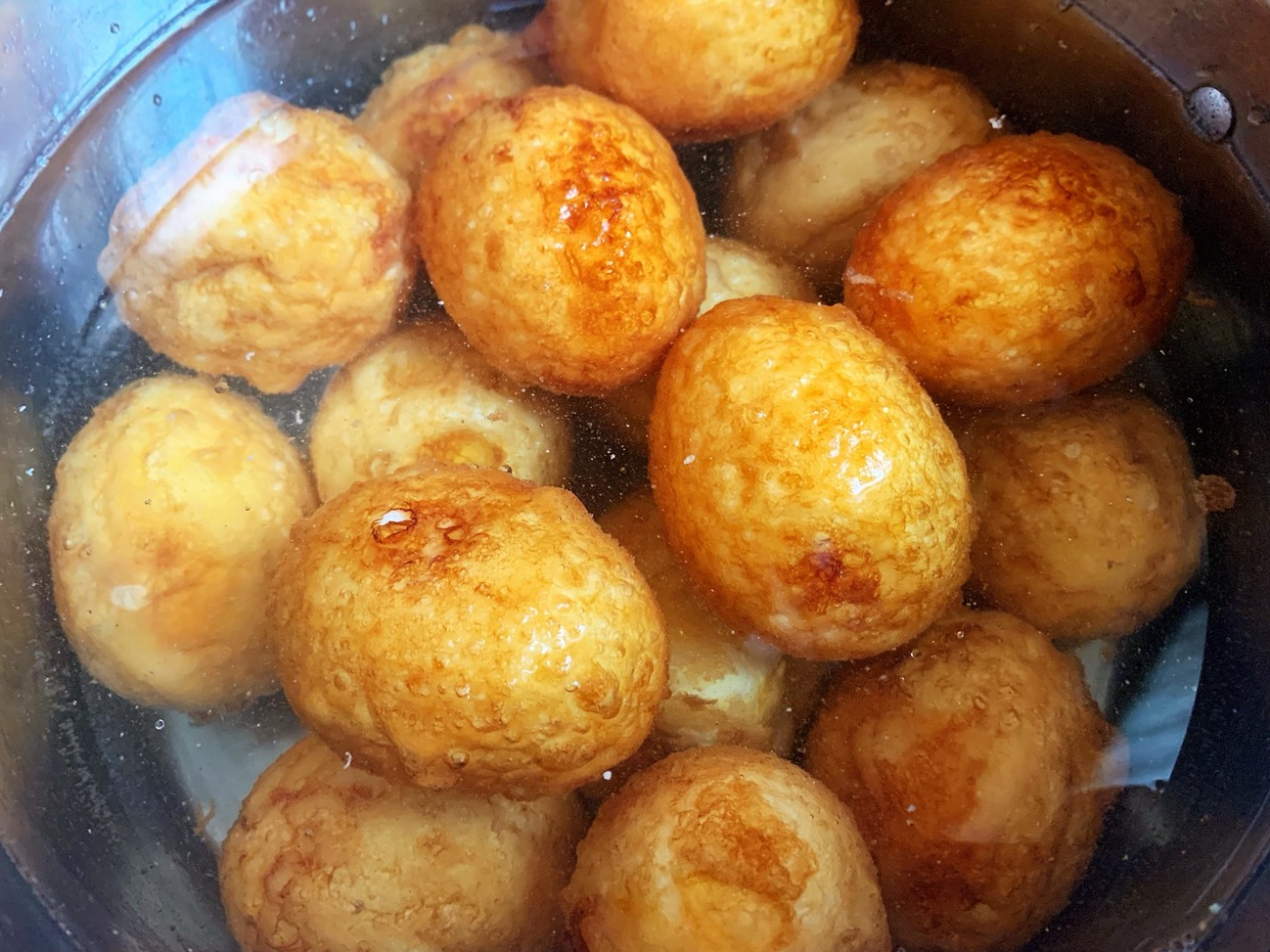 Children's favorite "tiger skin eggs", the steps are simple, the egg ...