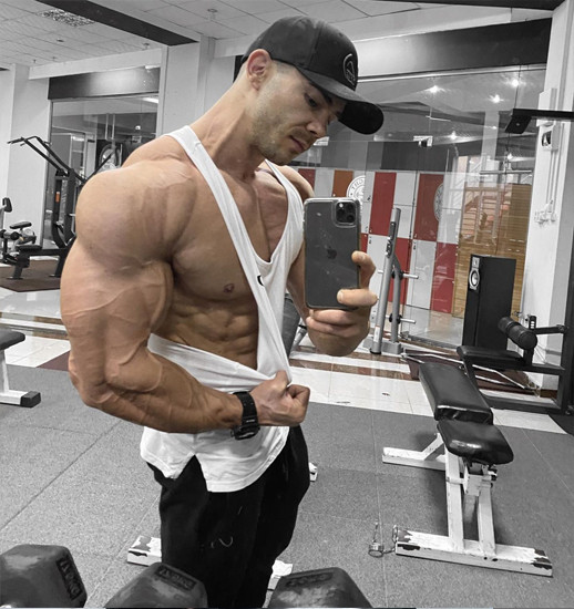 Low body fat body, more visual impact, 5 classic chest training ...