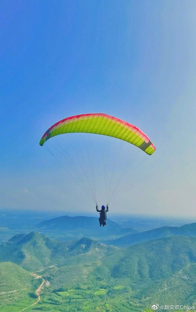 The house goddess Zhao Yihuan "takes the certificate" and obtains the ...