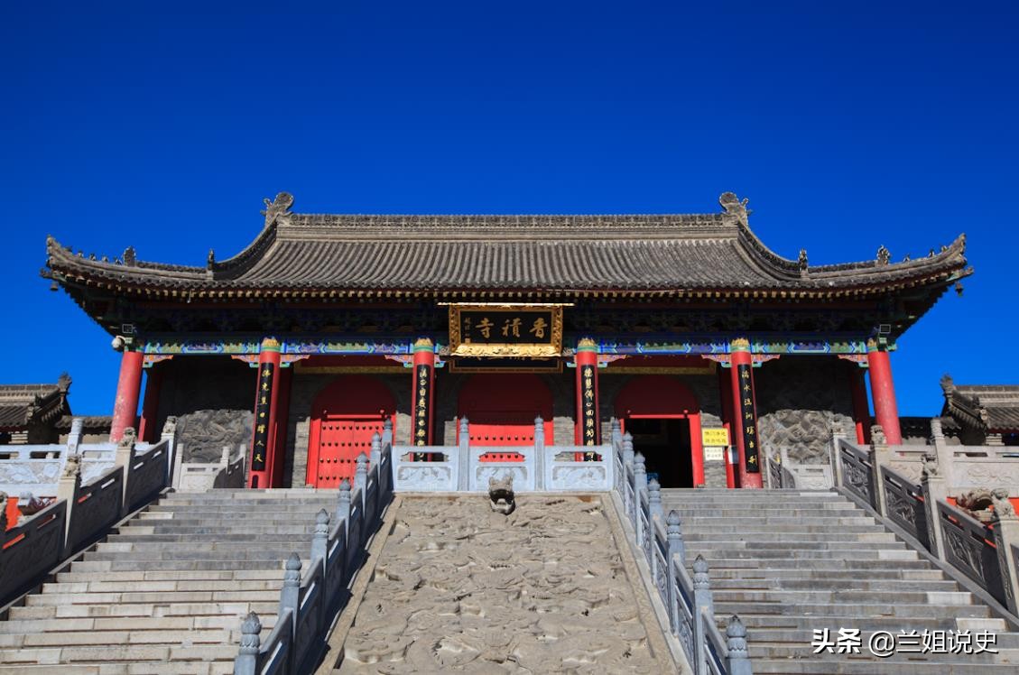 Xiangji Temple is a temple built to commemorate a great monk. Who is ...