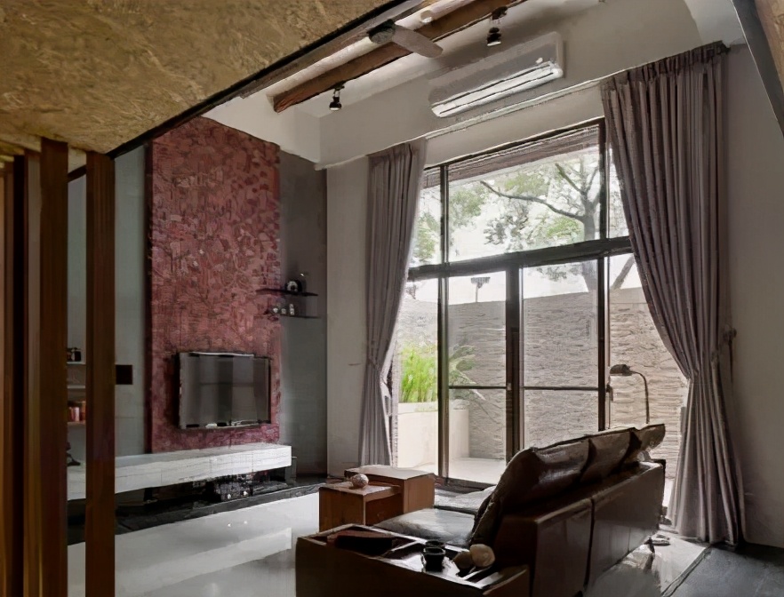 The curtains with Roman rods are outdated, and this design is popular ...