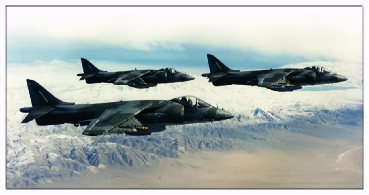 Top 10 fighters that changed history-"Harrier" fighter - iMedia