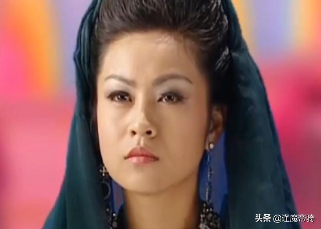 Gunara, the God of Darkness, has been defeated three times in a row ...