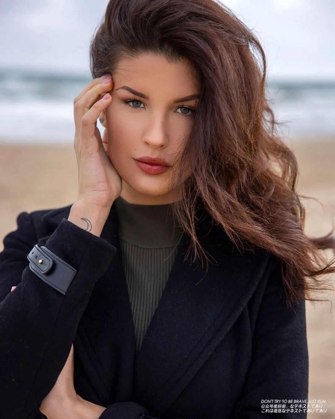 Liza Makhu: Ukraine's 180 long legs, full upper circumference and sexy ...