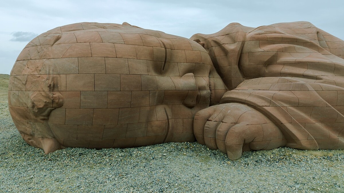 Near Dunhuang, there is a mysterious "giant baby", do you know? - iMedia