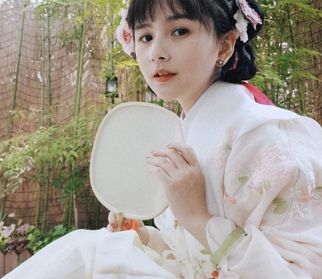 Xia Da: The dream-seeking "children face cartoonist" whose works are ...