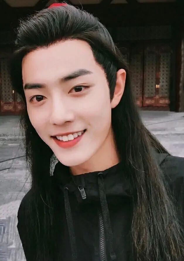 Xiao Zhan, congratulations on the second anniversary of the launch of ...