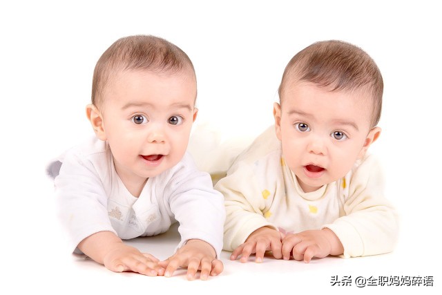 Why do twins grow up so differently - iMedia