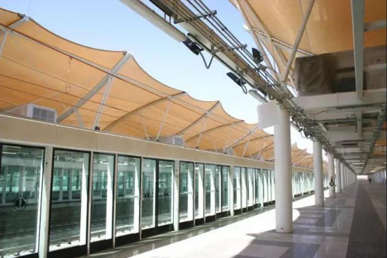 Mecca Light Rail lost more than 4 billion yuan, netizen: "China is the ...