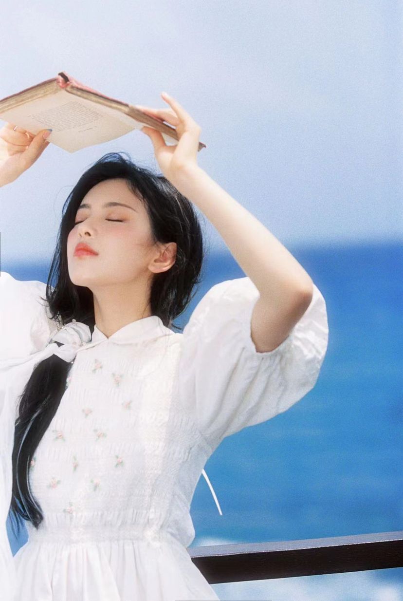 Ju Jingyi's Yan and Yang Chaoyue's Beauty - iMedia